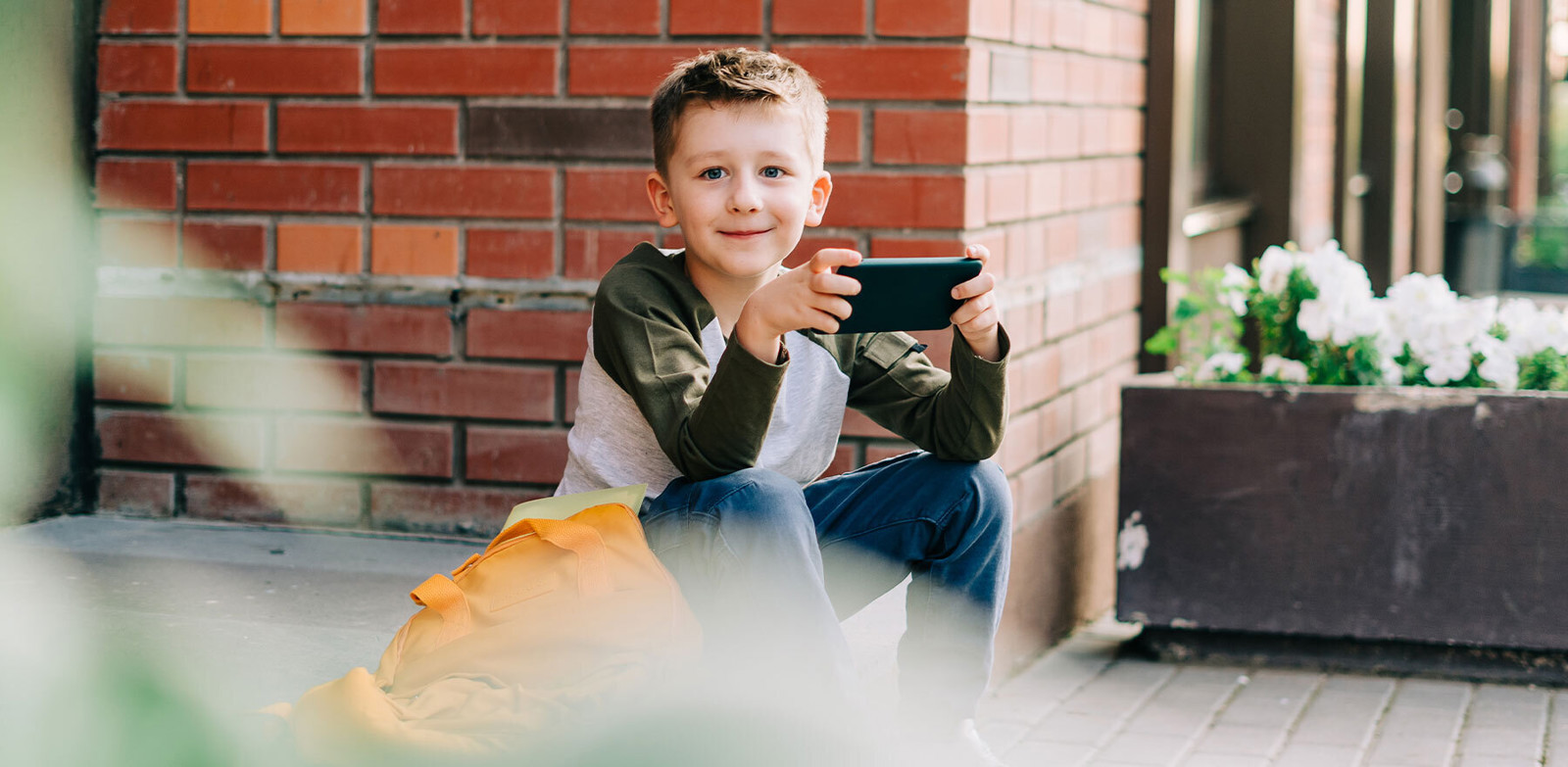 Slik snakker du med barna om deres første mobil og mobilbruk - ice